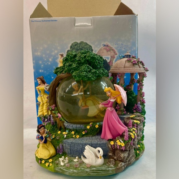 Disney | Other | Disney Original Snow Globe Princesses Enchanted Garden ...